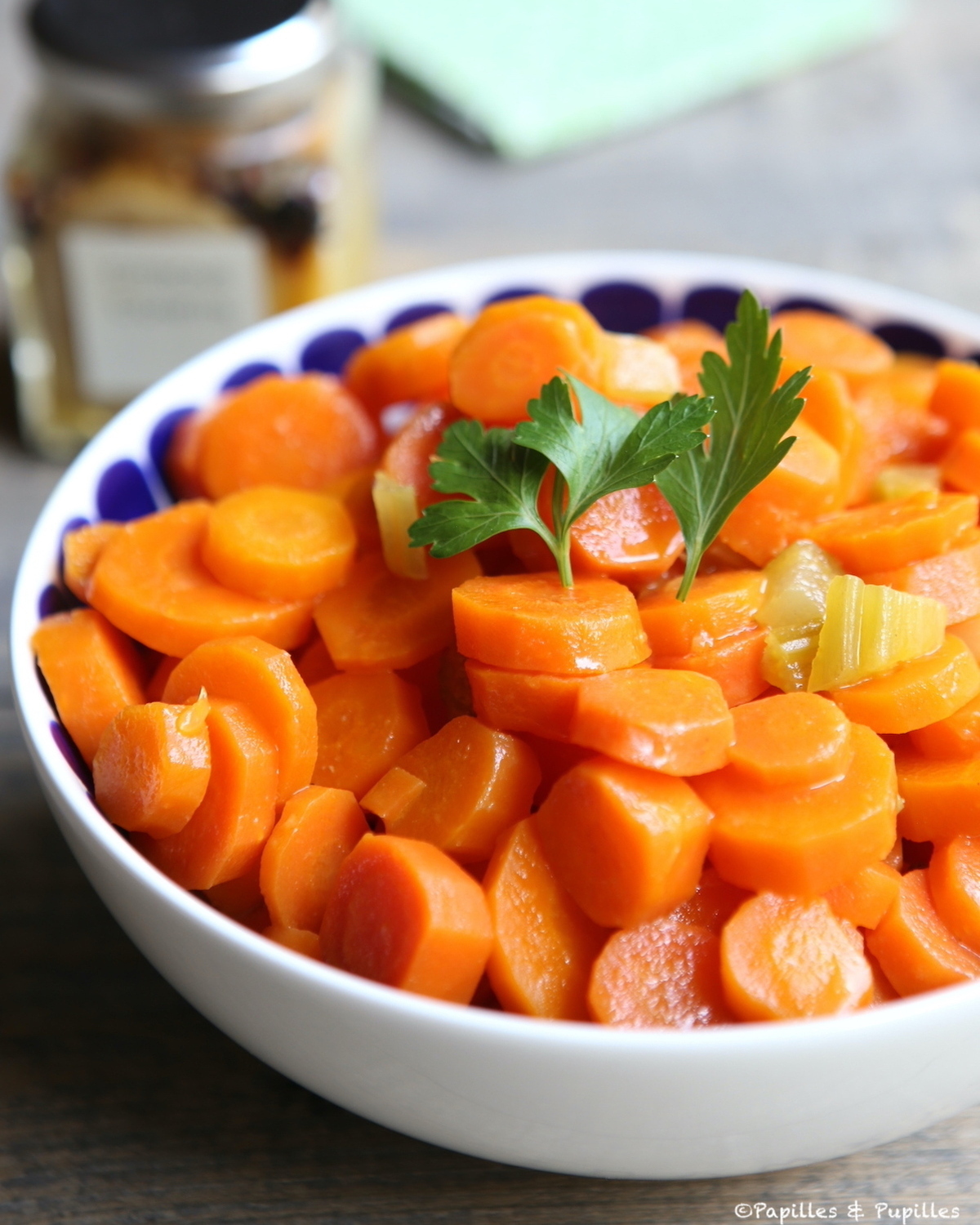 Recette de carottes braisées à l'orange et au citron confit
