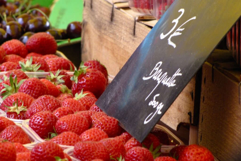 Bavarois aux fraises sans oeufs, sans lait, sans gluten