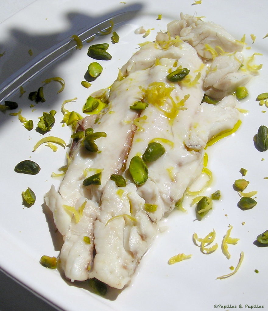 Filets de maigre (poisson), citron et pistache