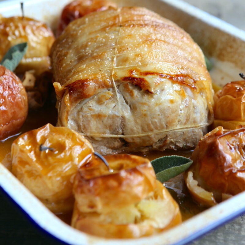 Rôti de porc aux pruneaux : recette facile et bien moelleuse