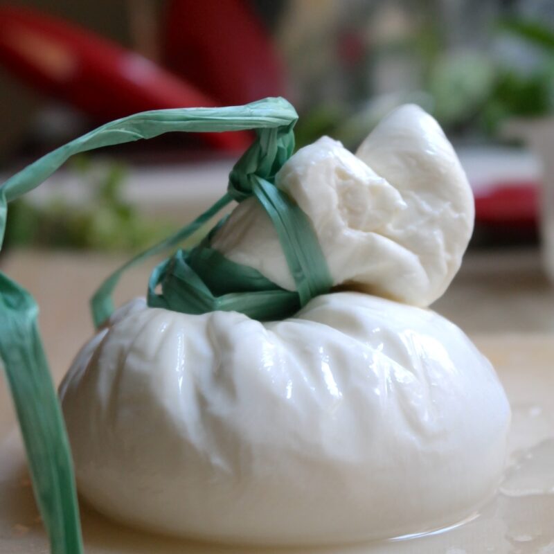 Mozzarella : un fromage frais italien à la pâte filée