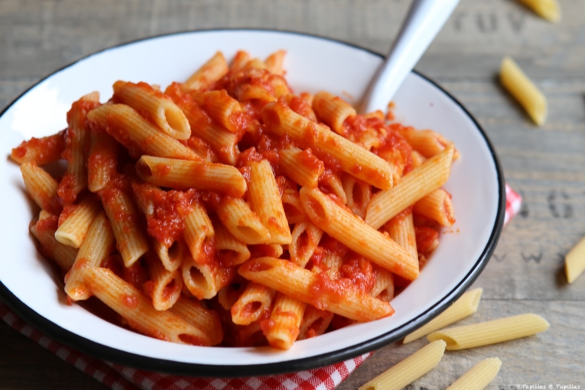 Pennes sauce arrabbiata : la recette italienne authentique