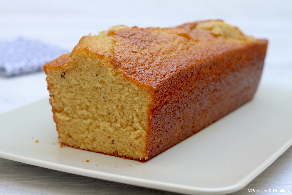 Gâteau au yaourt à l’huile d’olive et vanille, très moelleux