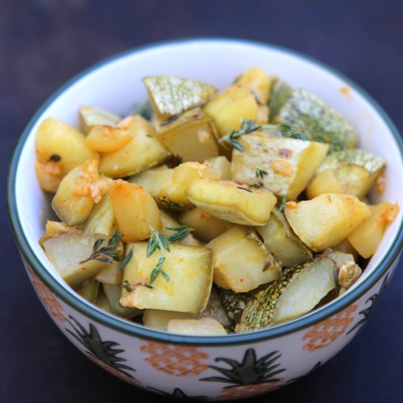 Courgettes marinées à l’ail et citron, cuites à la plancha