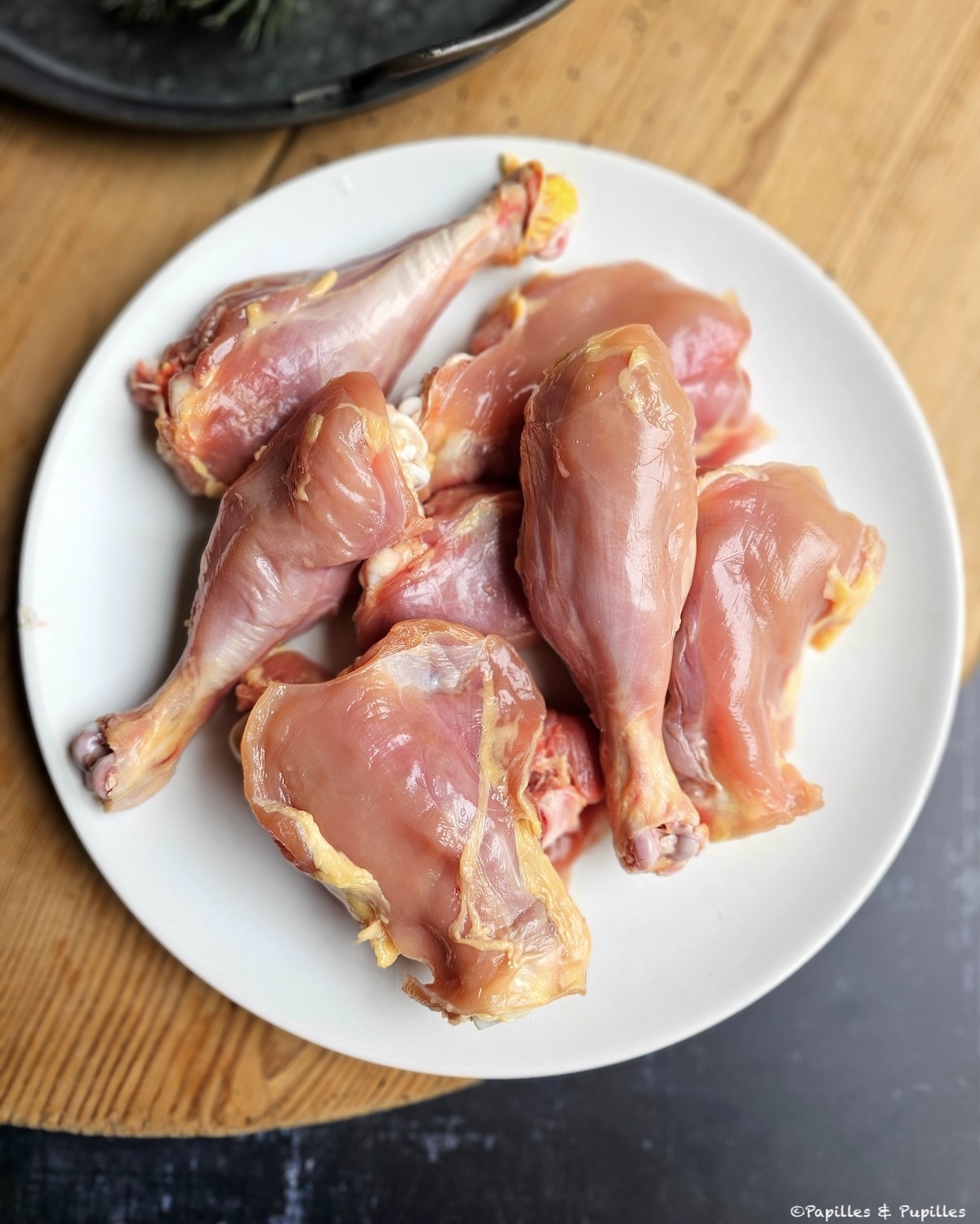 Cuisses de poulet au miel, citron et herbes de Provence