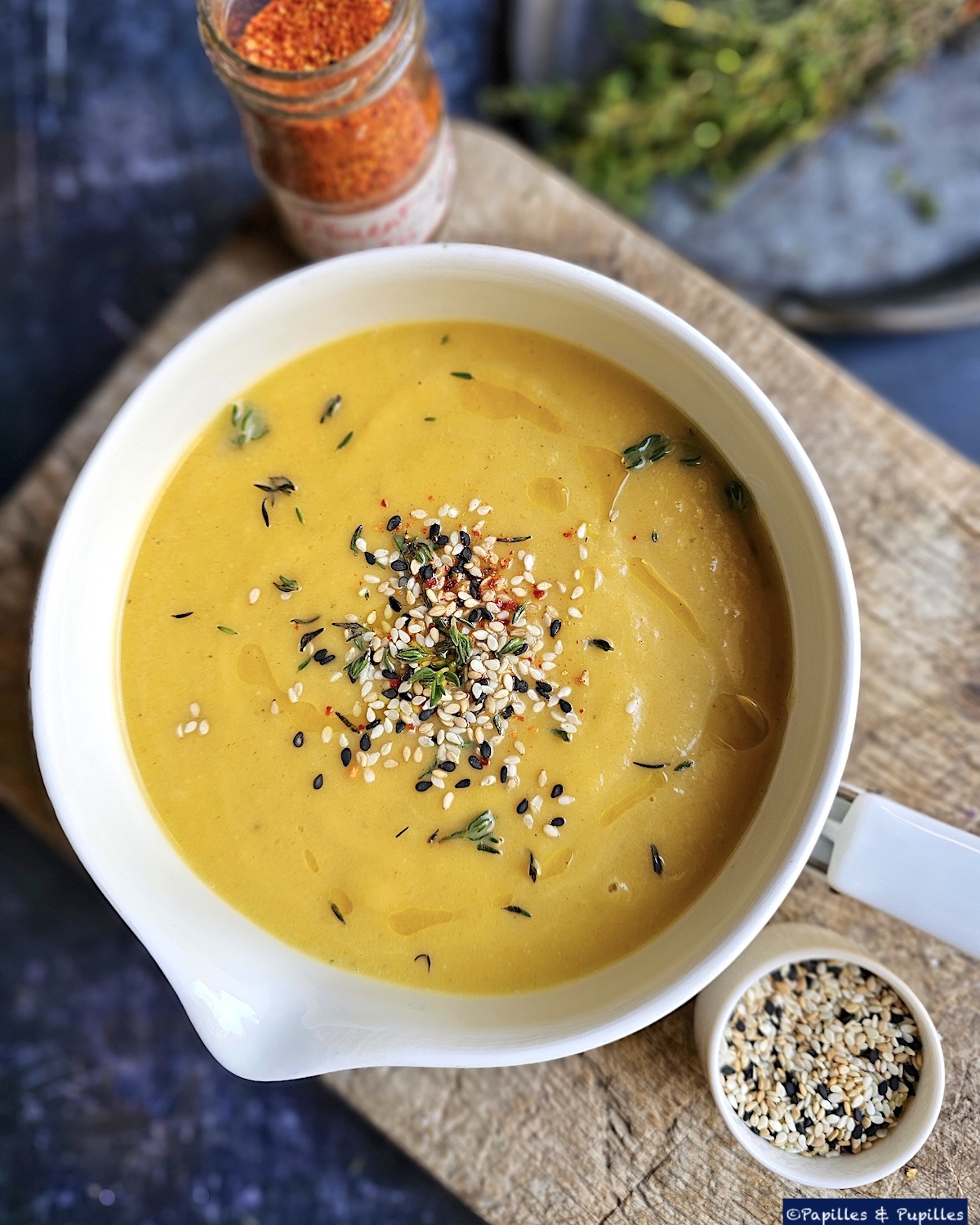 Velouté butternut poireaux au curry doux – recette facile